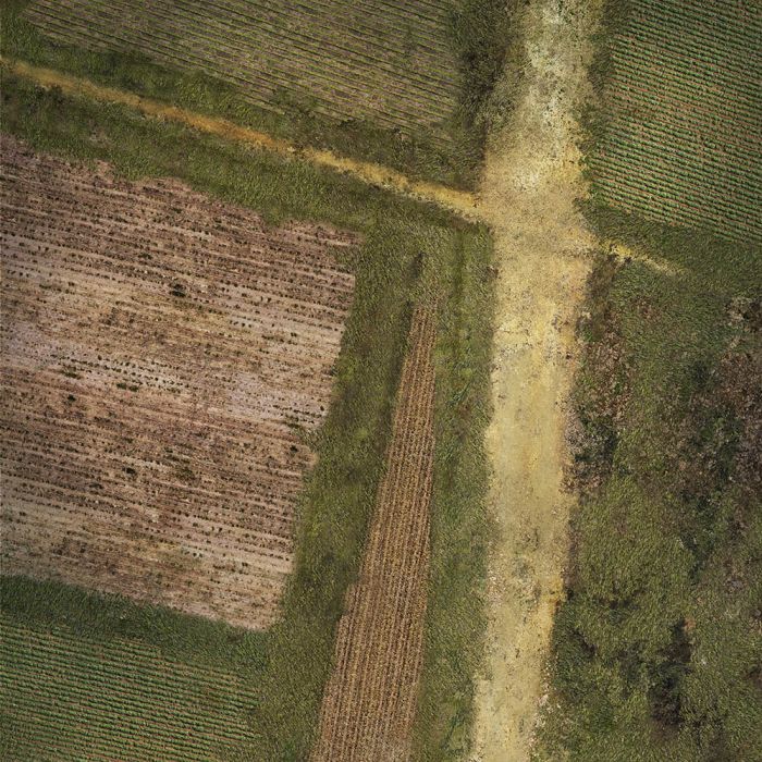Fields of War 48”x48” / 122x122 cm - single-sided rubber mat